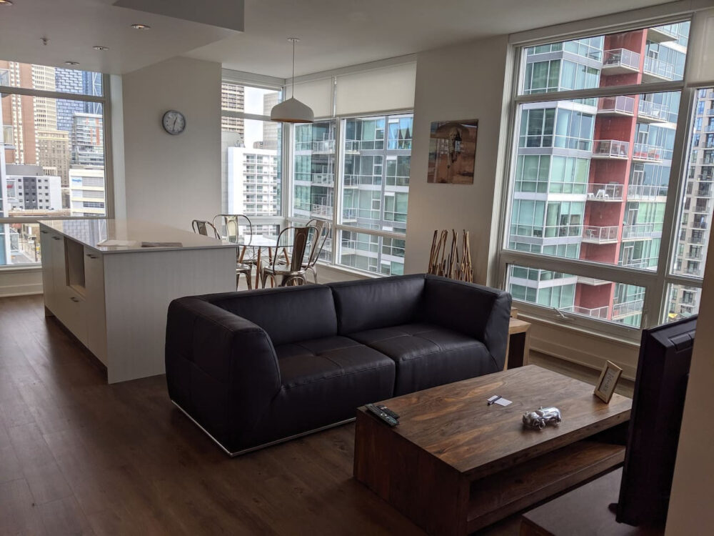 Loft meublé de 2 chambres à Calgary | Séjours d'affaires